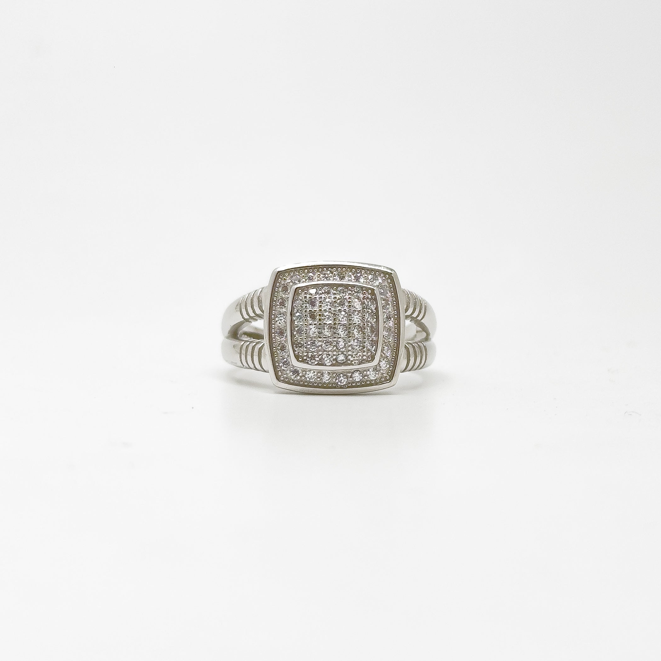 Millionaire Ring – Saatvik Silver